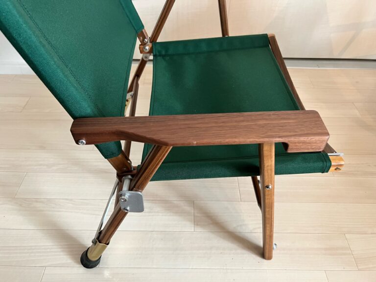 カーミットチェアの定番カスタム方法を紹介【ノビタ、ヒジラク編】 ~ キャンプ中心の生活